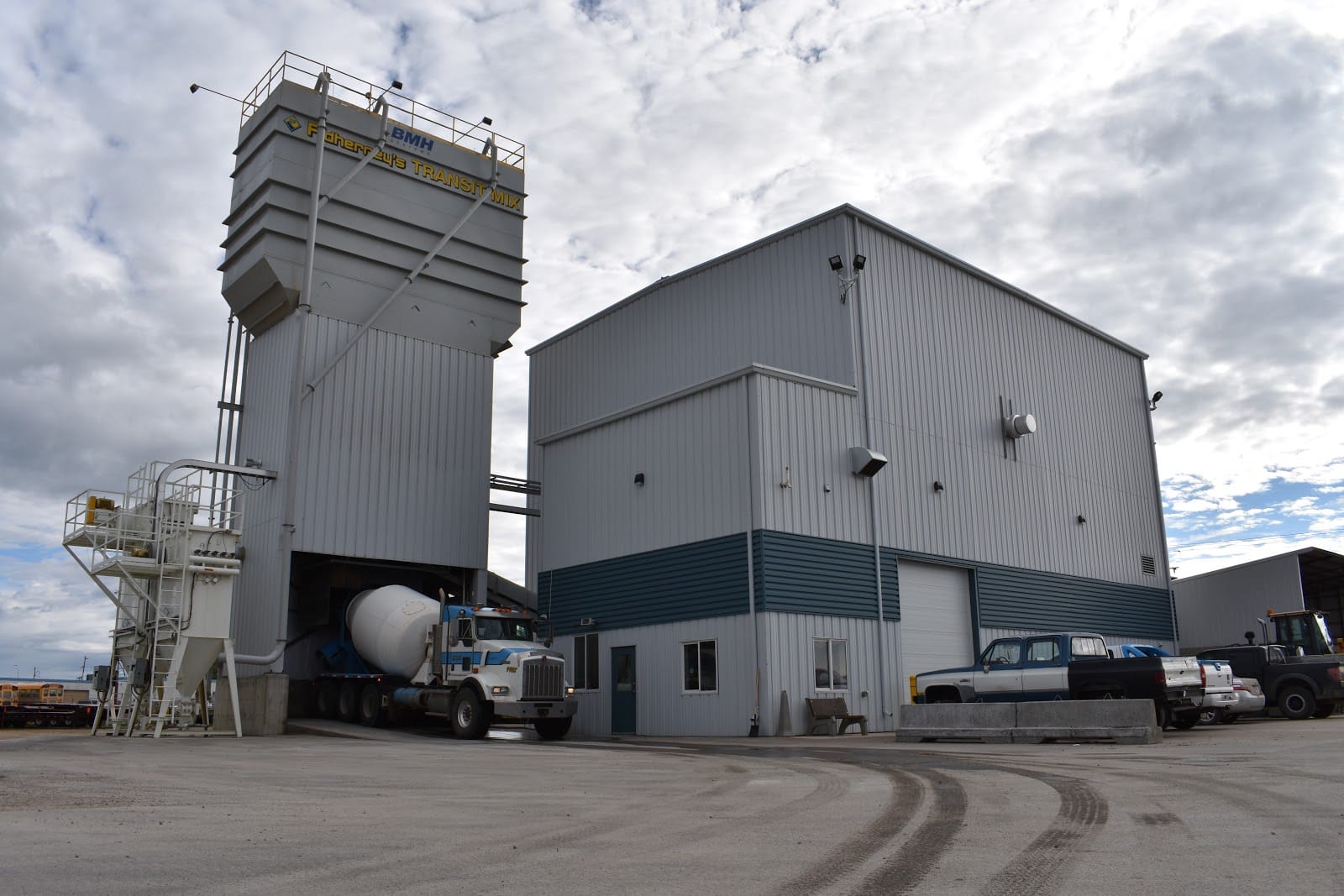 Transit Mix Concrete Alberta | Pidherney’s Services